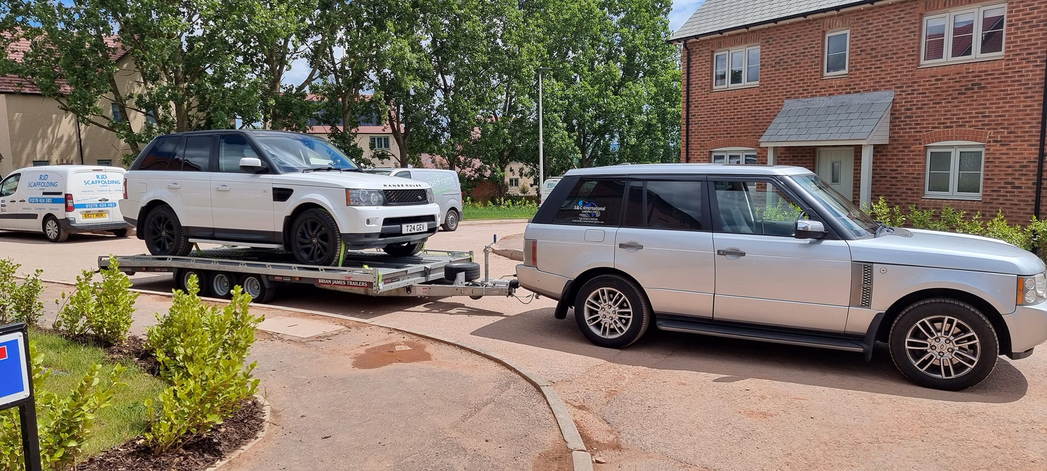 Range Rover Delivery - S&C International Logistics Ltd